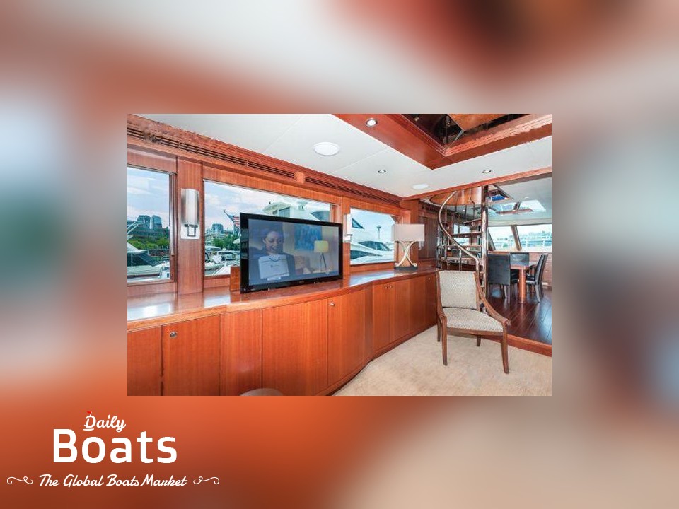 2010 Ocean Alexander Skylounge for sale. View price, photos and Buy ...