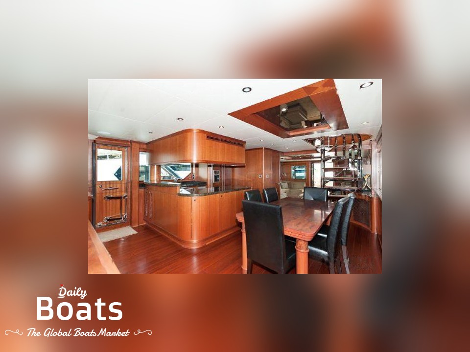 2010 Ocean Alexander Skylounge for sale. View price, photos and Buy ...