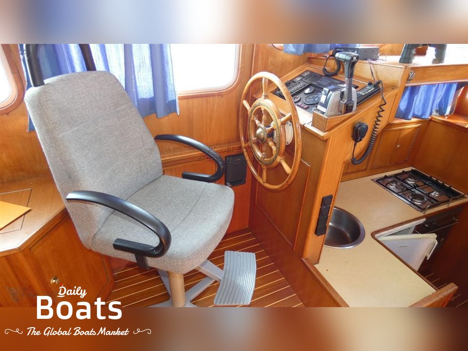 1995 Dutch Steel Motor Cruiser 42Ft for sale. View price, photos and ...