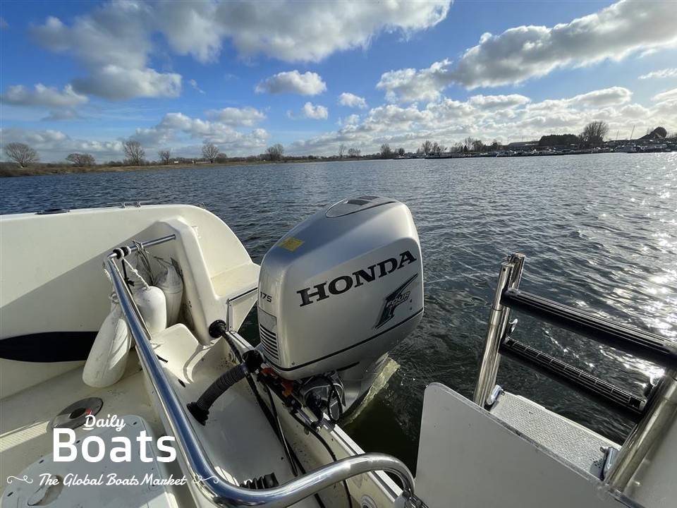 1998 Ultramar 700 Weekend for sale. View price, photos and Buy 1998 ...