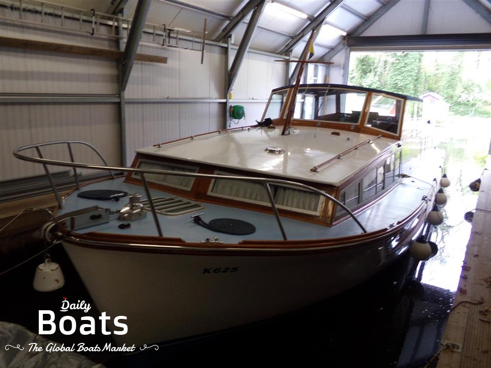 1976 Custom Earnest Collins 40 River Cruiser for sale. View price ...
