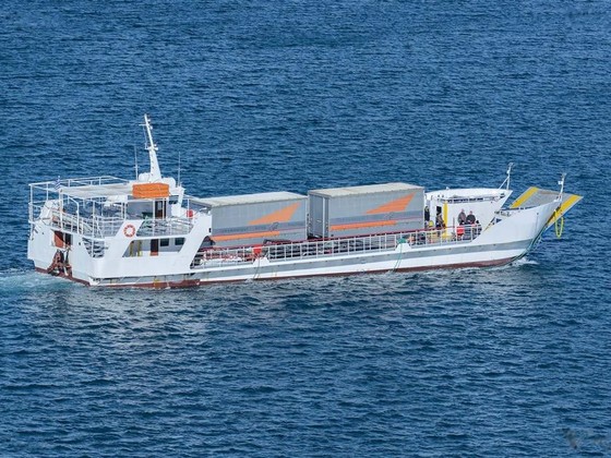 Landing crafts - Boat types - Daily Boats