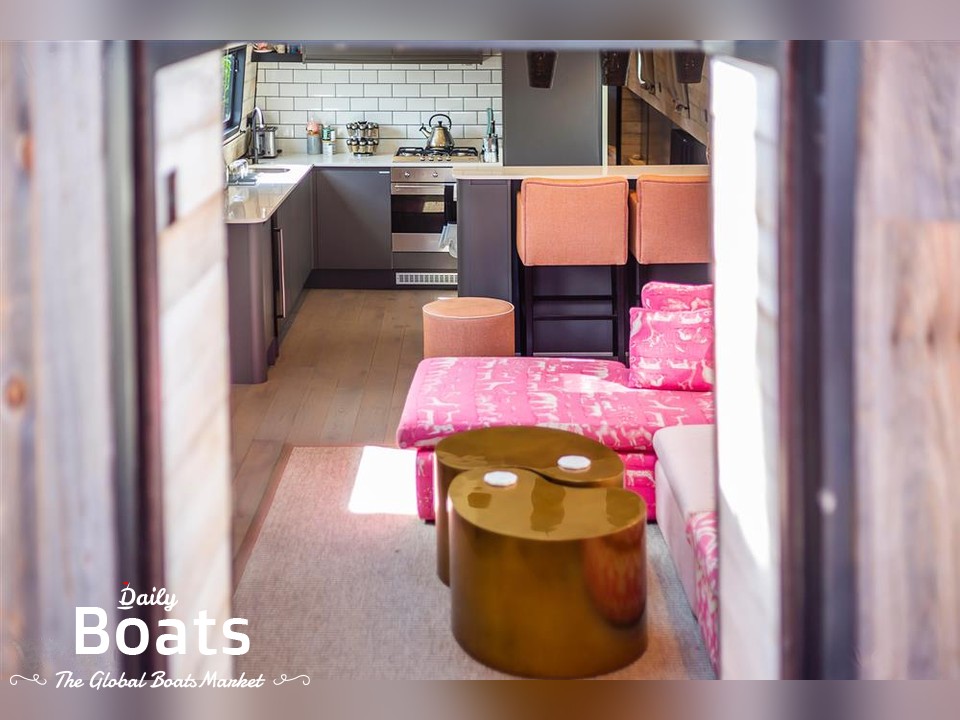 2019 Wide Beam Narrowboat Collingwood Hoxton for sale. View price ...