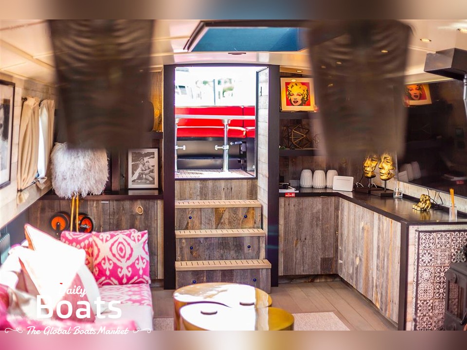 2019 Wide Beam Narrowboat Collingwood Hoxton for sale. View price ...