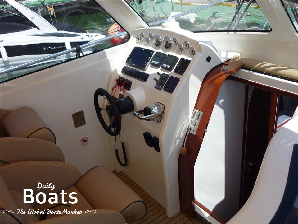 2013 Dale Motor Yachts Dale Nelson 34 for sale. View price, photos and ...