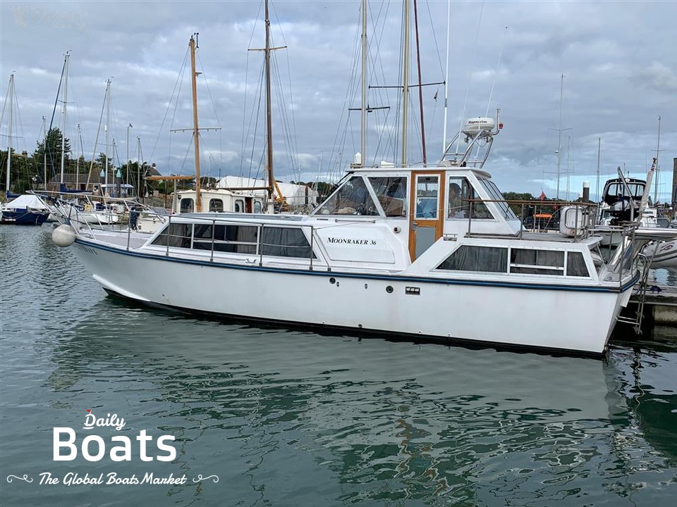 Moonraker 36 soft rider for sale - Daily Boats