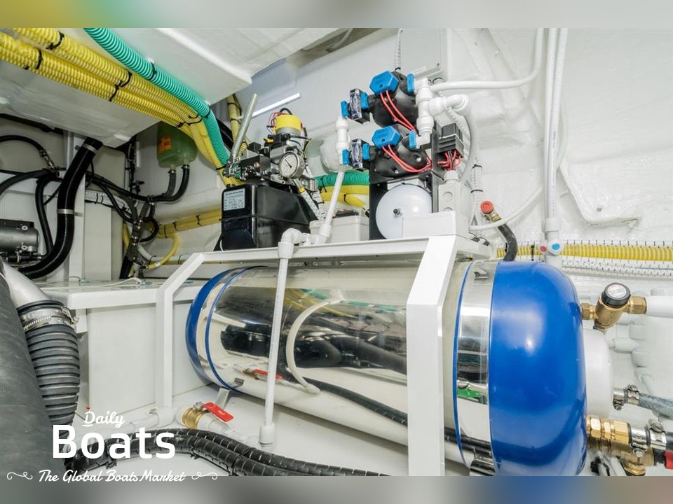 Fairline Squadron 50 New - On Display - Model 2022 for sale. View price ...