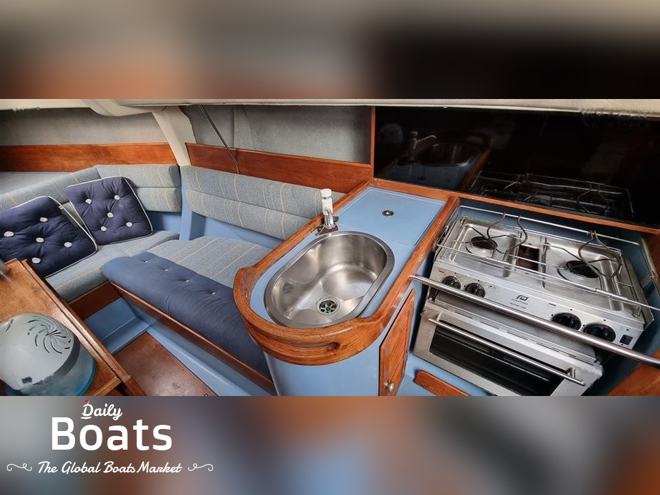 1991 Hunter Horizon 27 Bilge Keel for sale. View price, photos and Buy ...