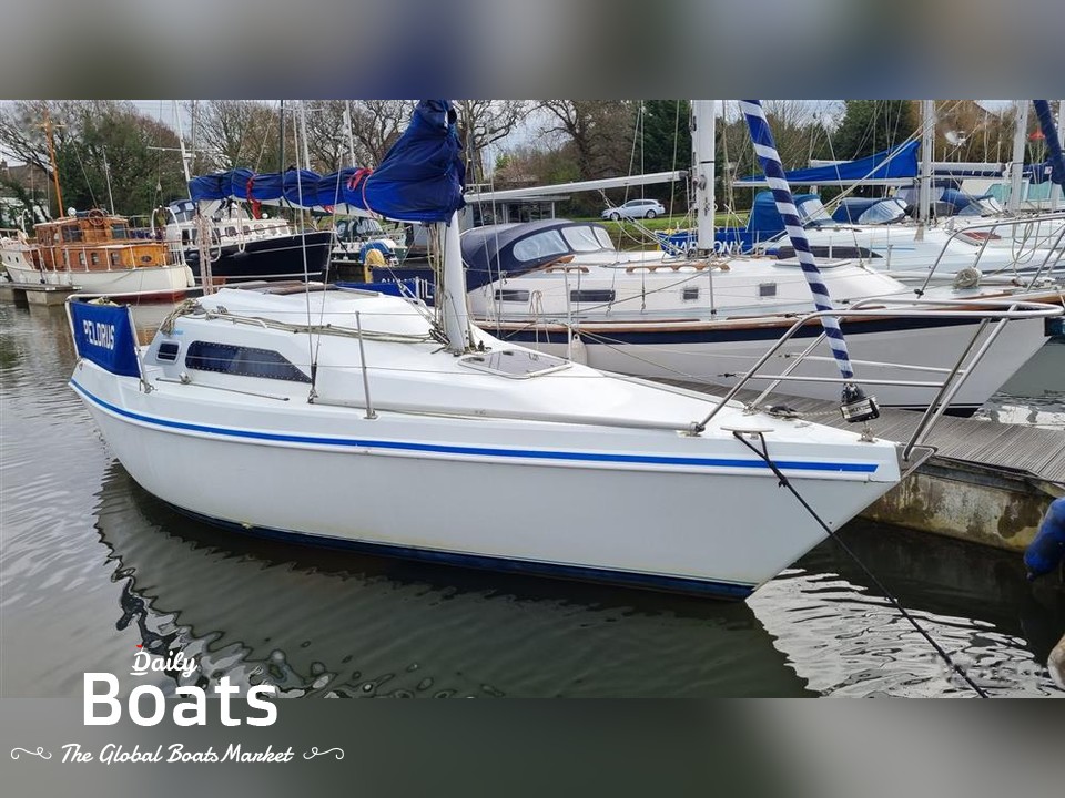 1991 Hunter Horizon 27 Bilge Keel for sale. View price, photos and Buy ...