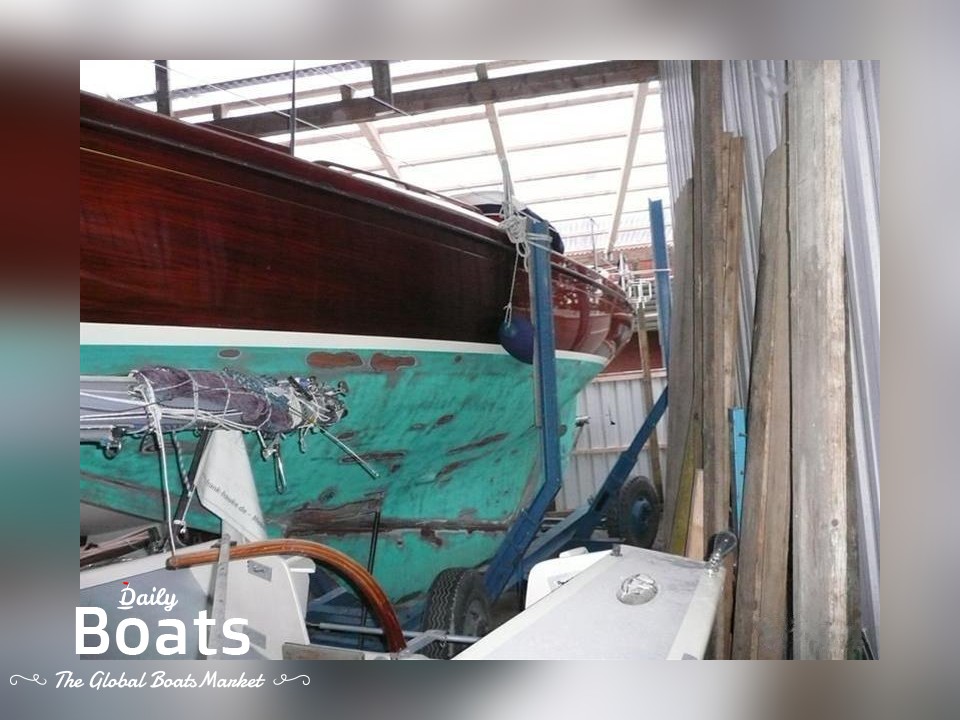 1965 Omega Yachts Omega 29 Mahagoni Plattgatter for sale. View price ...