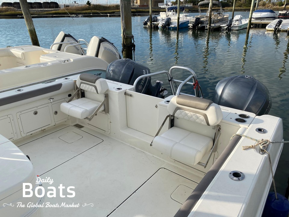 2017 World Cat 320 Cc for sale. View price, photos and Buy 2017 World ...