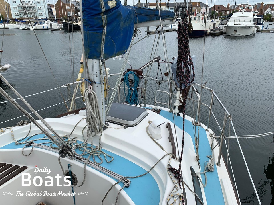 1985 Colvic Countess 33 for sale. View price, photos and Buy 1985 ...