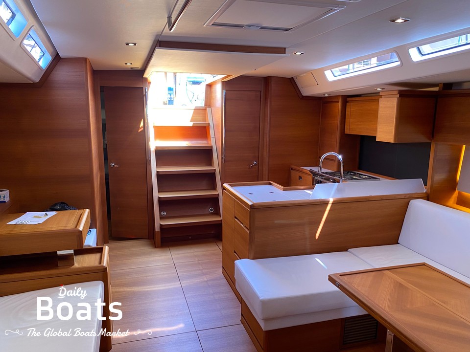 2018 Solaris 55 te koop. Bekijk prijs, foto's en 2018 Solaris 55 kopen ...