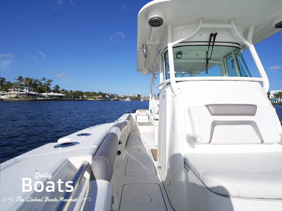 2018 World Cat 320 Center Console for sale. View price, photos and Buy ...