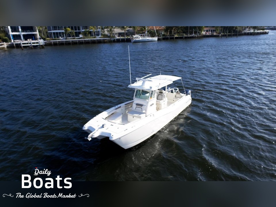 2018 World Cat 320 Center Console for sale. View price, photos and Buy ...