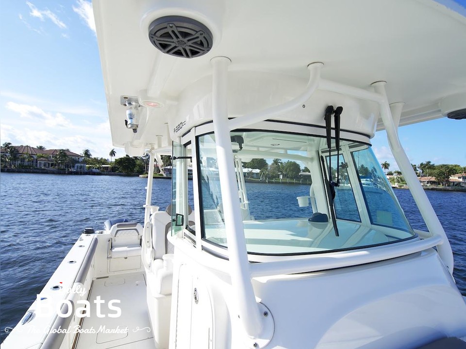 2018 World Cat 320 Center Console for sale. View price, photos and Buy ...