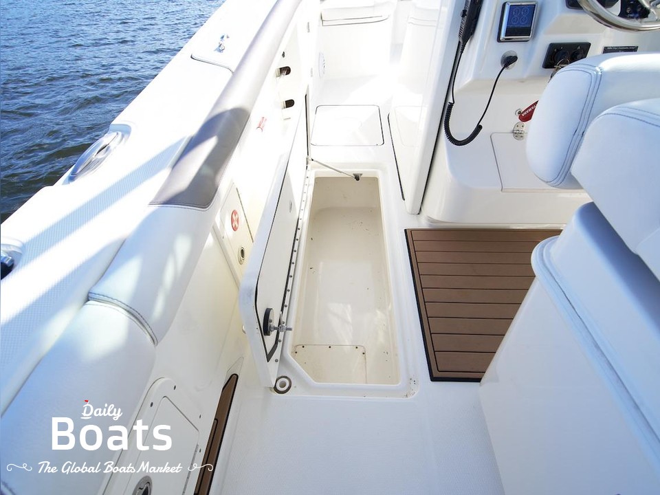 2018 World Cat 320 Center Console for sale. View price, photos and Buy ...