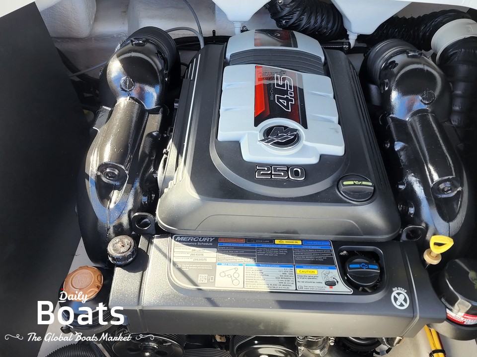 2021 Monterey M-22 for sale. View price, photos and Buy 2021 Monterey M ...