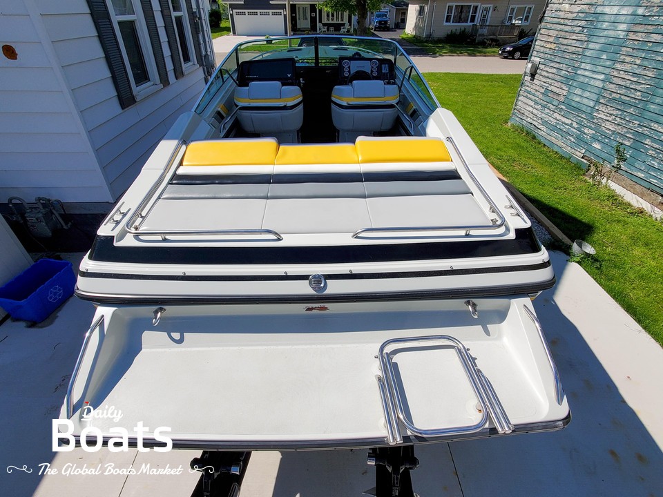 1988 Formula 272 Sr-1 for sale. View price, photos and Buy 1988 Formula ...