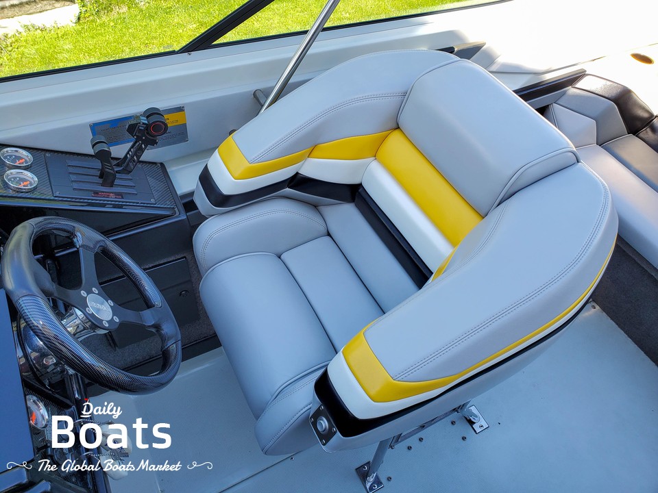 1988 Formula 272 Sr-1 for sale. View price, photos and Buy 1988 Formula ...