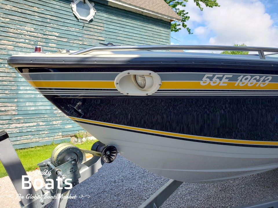 1988 Formula 272 Sr-1 for sale. View price, photos and Buy 1988 Formula ...