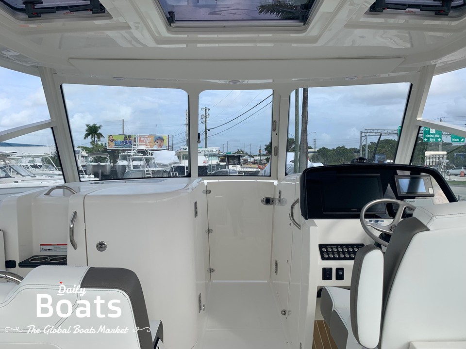 2022 World Cat 325 Dc for sale. View price, photos and Buy 2022 World ...