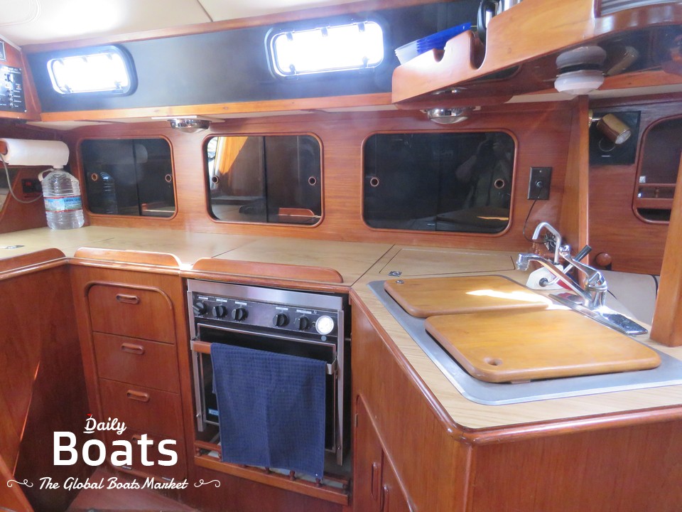 1981 Irwin Citation 40 for sale. View price, photos and Buy 1981 Irwin ...