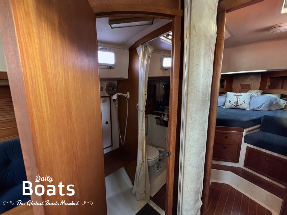 1985 Hinterhoeller Niagara 35 for sale. View price, photos and Buy 1985 ...