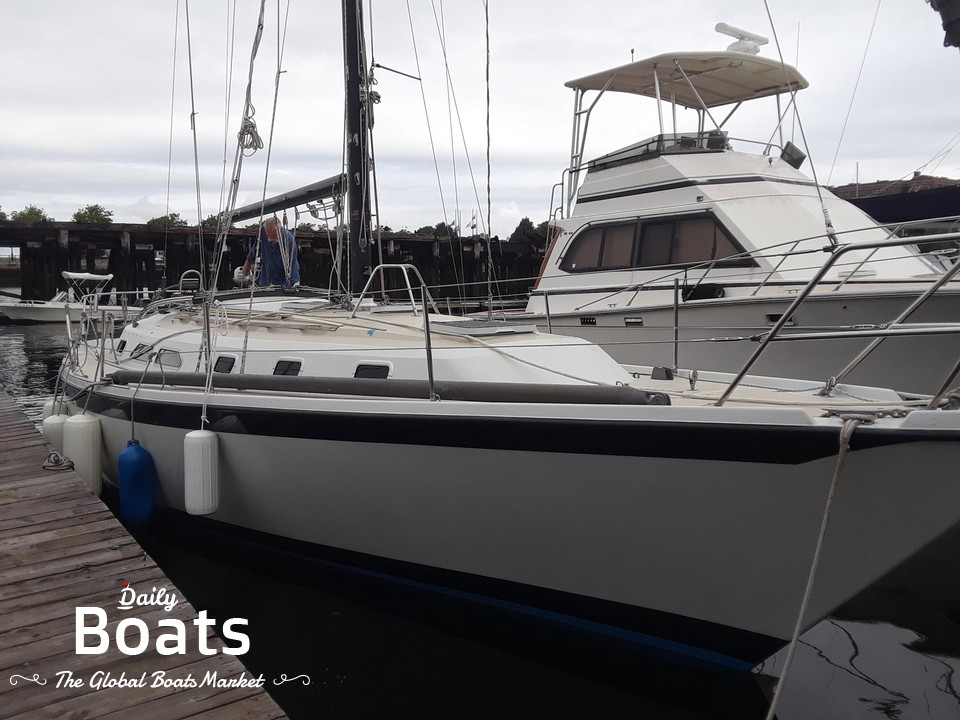 1987 Ericson 38-200 for sale. View price, photos and Buy 1987 Ericson ...