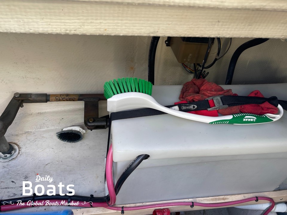 1979 Uniflite 32 Sport Sedan for sale. View price, photos and Buy 1979 ...