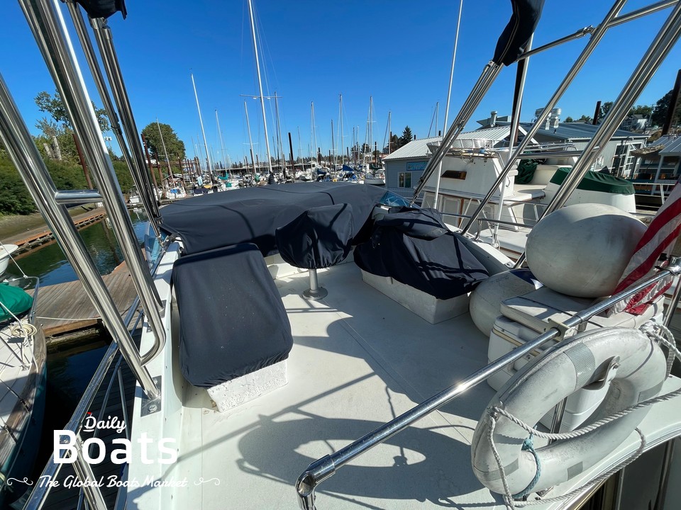 1979 Uniflite 32 Sport Sedan for sale. View price, photos and Buy 1979 ...