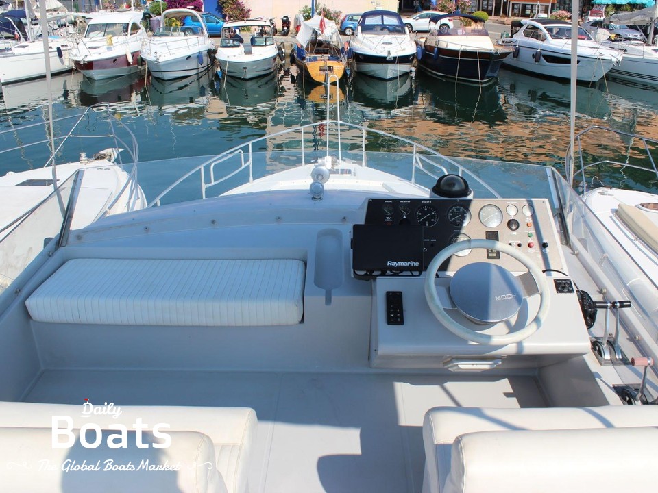 1990 Mochi Craft 40 Europa for sale. View price, photos and Buy 1990 ...