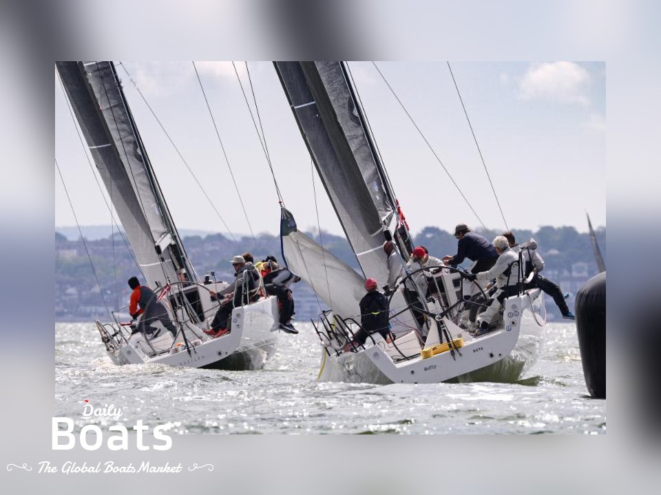 2011 J Boats J/111 for sale. View price, photos and Buy 2011 J Boats J ...