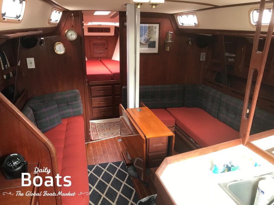 1990 Tartan 372 for sale. View price, photos and Buy 1990 Tartan 372 ...