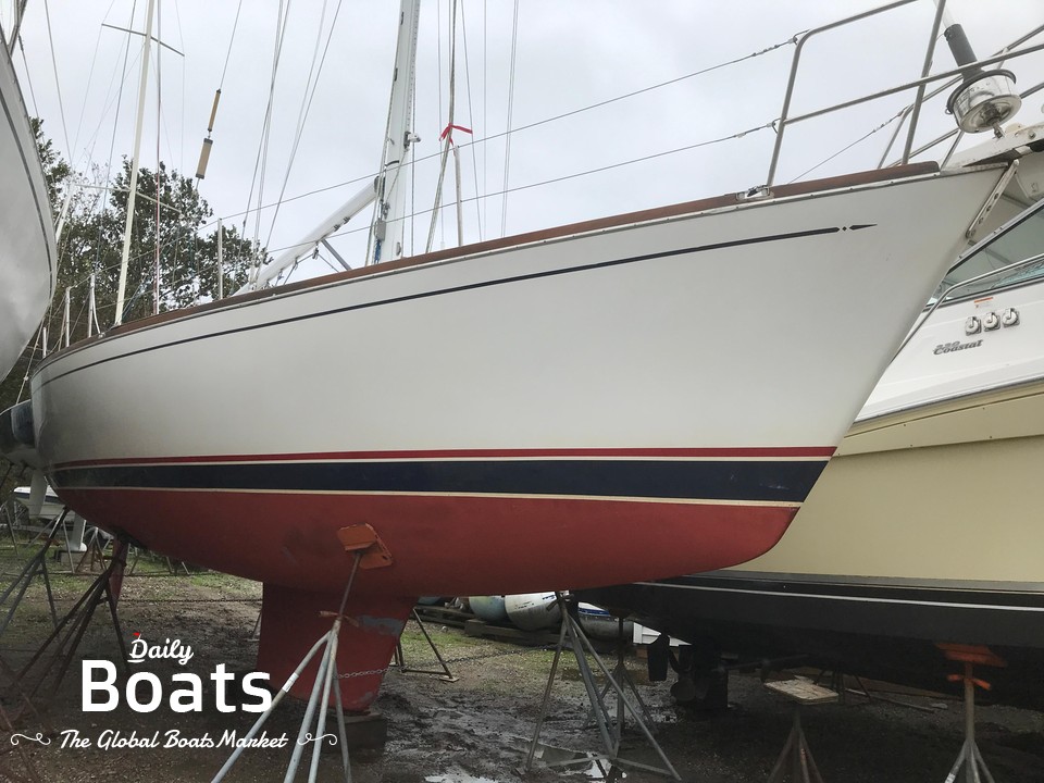 1990 Tartan 372 for sale. View price, photos and Buy 1990 Tartan 372 ...
