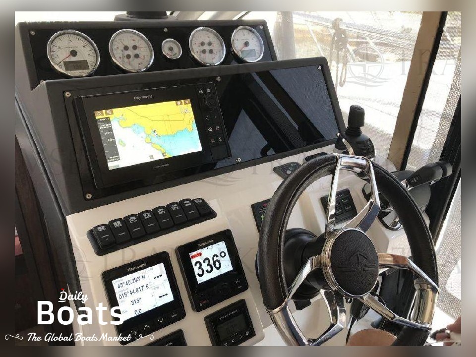 2019 Sealine C335 for sale. View price, photos and Buy 2019 Sealine ...
