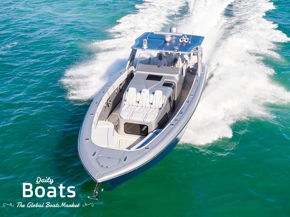 2022 Midnight Express 43' Solstice for sale. View price, photos and Buy ...