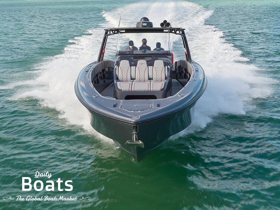 2022 Midnight Express 43' Solstice for sale. View price, photos and Buy ...