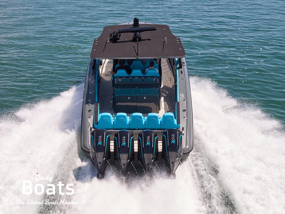 2022 Midnight Express 43' Solstice for sale. View price, photos and Buy ...
