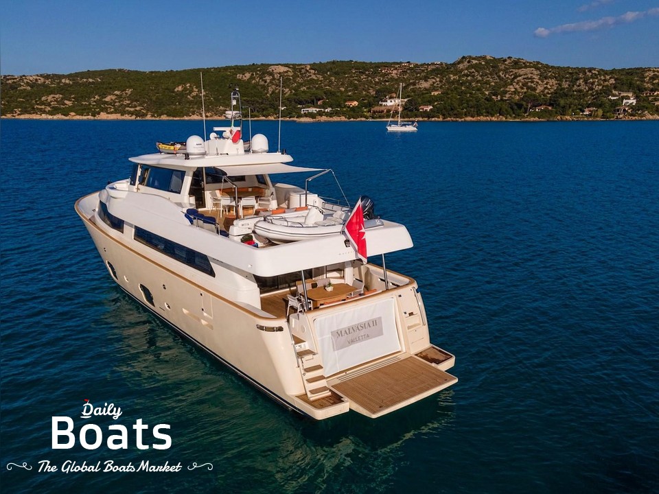 2008 Ferretti Yachts Custom Line Navetta 26 for sale. View price ...