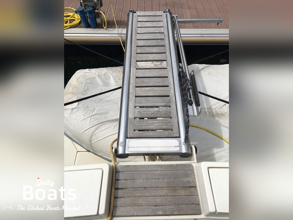 1998 Ferretti Yachts 48 for sale. View price, photos and Buy 1998 ...