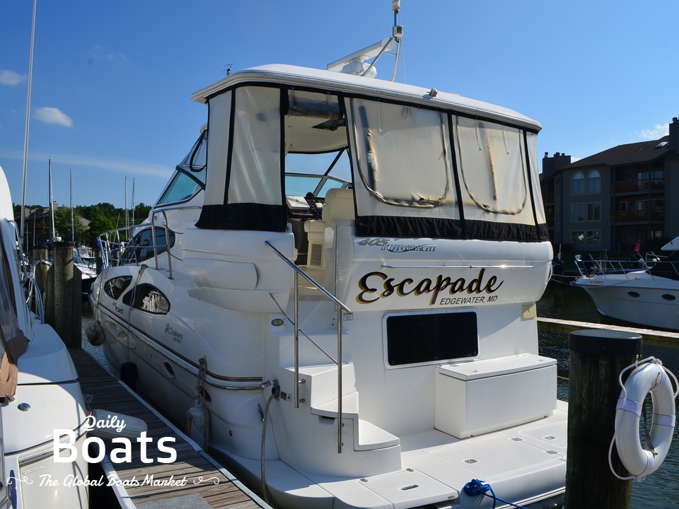 2005 Cruisers Yachts 405 Express Motoryacht for sale. View price ...