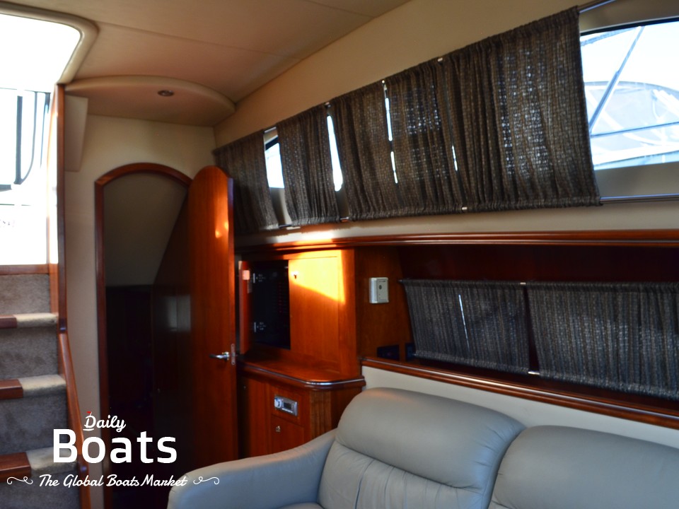 2005 Cruisers Yachts 405 Express Motoryacht for sale. View price ...