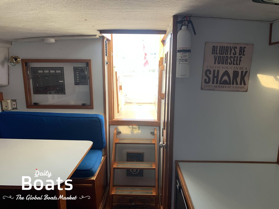 1990 Atlantic Sportfish Express 34 for sale. View price, photos and Buy ...