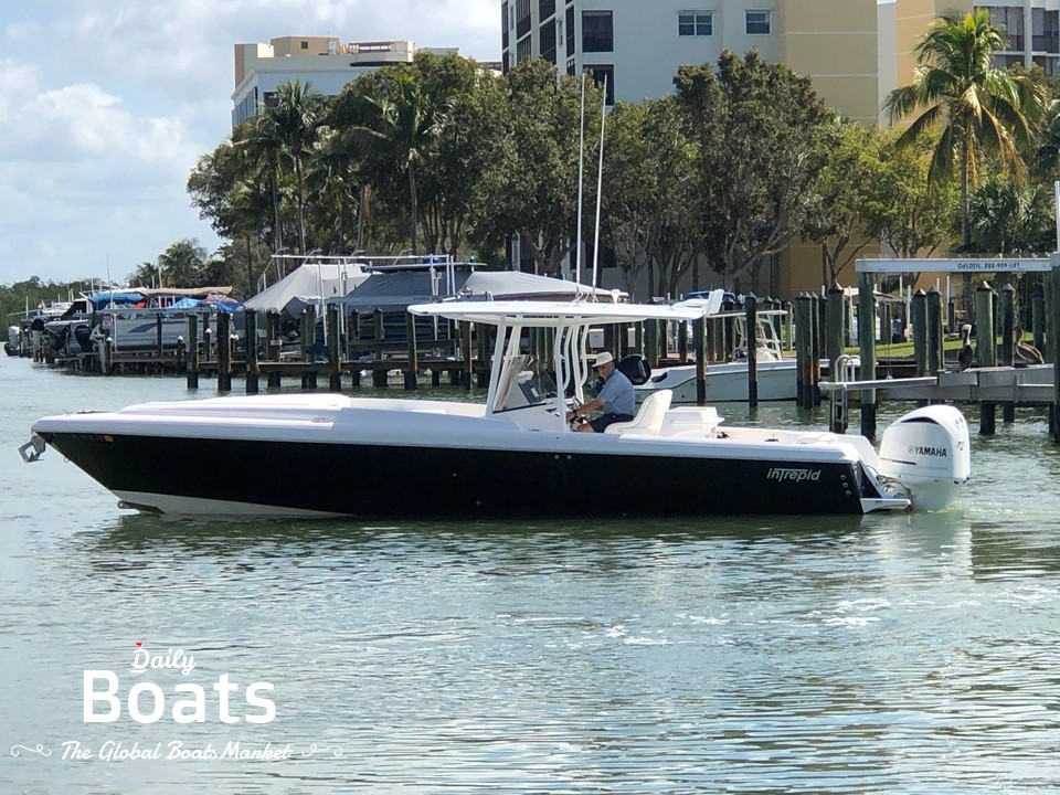 2011 Intrepid 323 Cuddy for sale. View price, photos and Buy 2011 ...