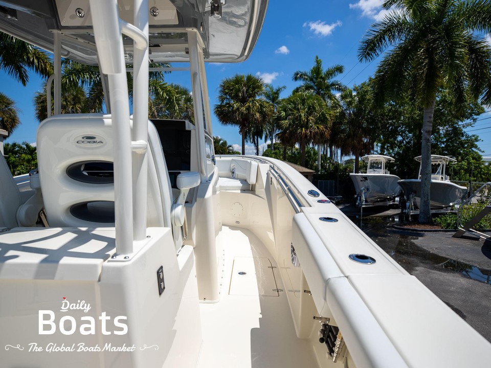 2022 Cobia 320 Cc for sale. View price, photos and Buy 2022 Cobia 320 ...
