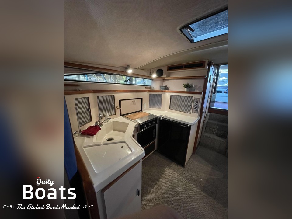 1988 Sea Ray 340 Express Cruiser for sale. View price, photos and Buy ...