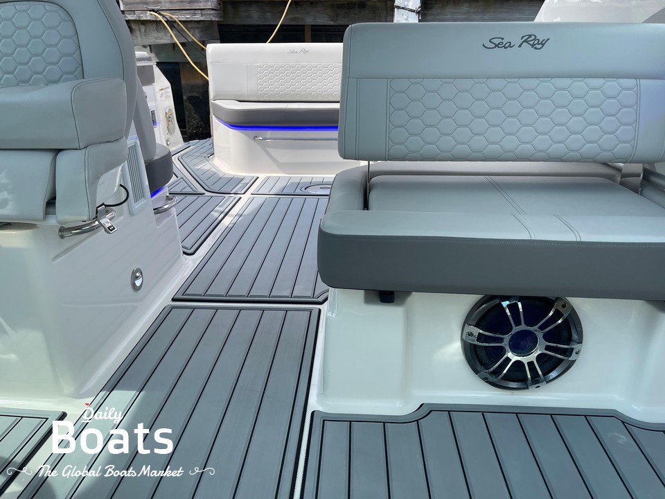 2021 Sea Ray Sundancer 320 Ob for sale. View price, photos and Buy 2021 ...