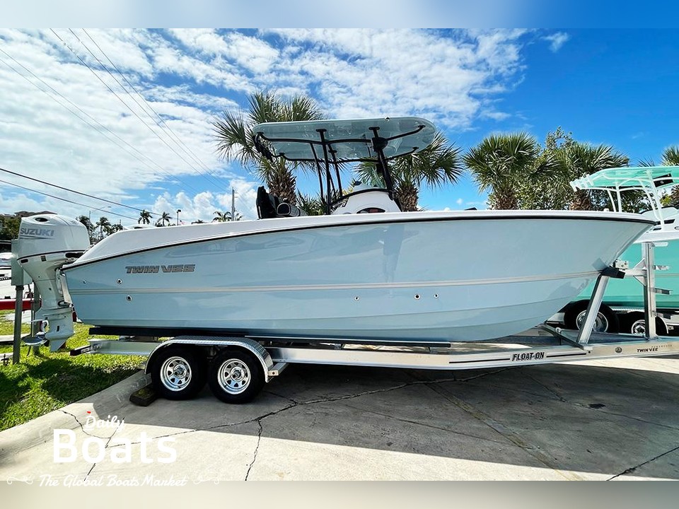 2022 Twin Vee 240 Cc for sale. View price, photos and Buy 2022 Twin Vee ...