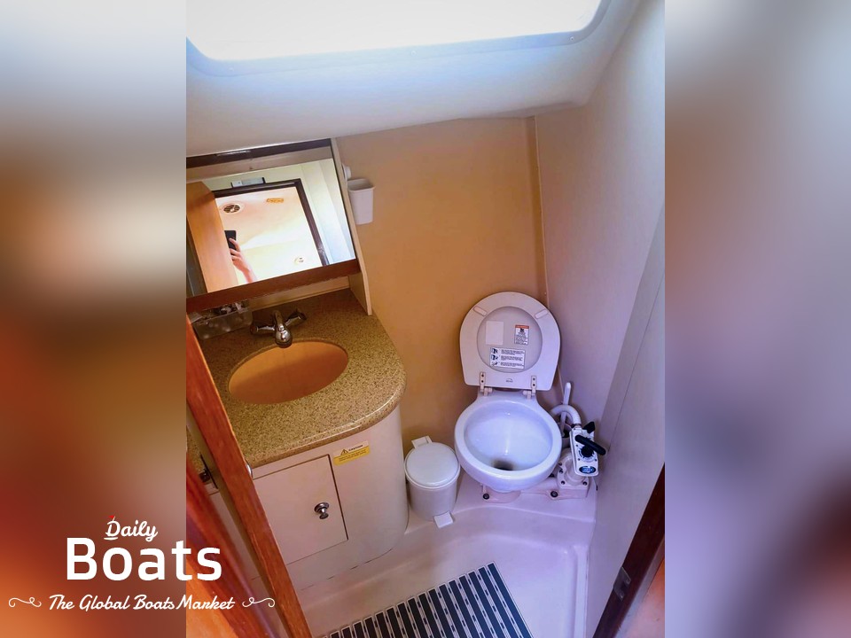 2007 Hunter 33 Fractional Rig Sloop for sale. View price, photos and ...